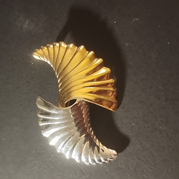 Jewelry | Vintage Monet Fan Silvergold Tone Broochlapel Pin | Poshmark
